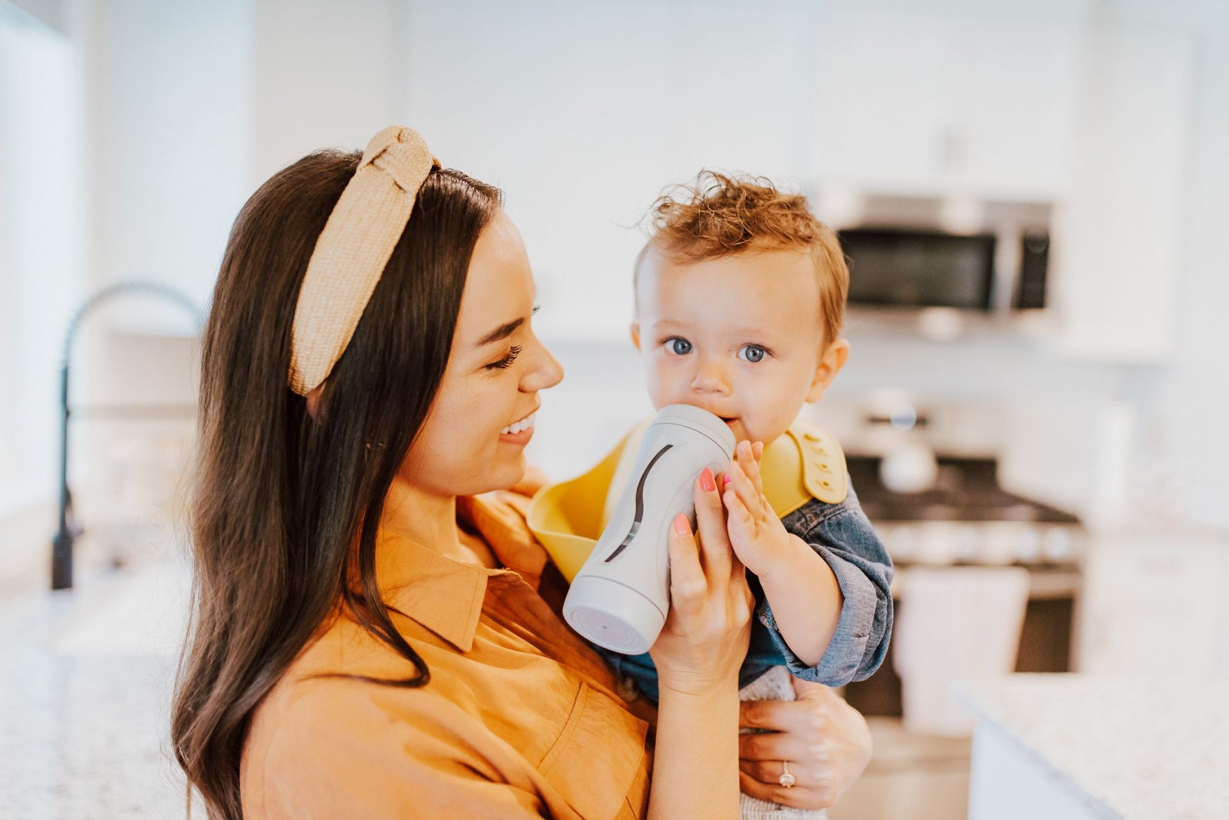 Babeehive Goods | Subo Baby Food Bottle Feeder